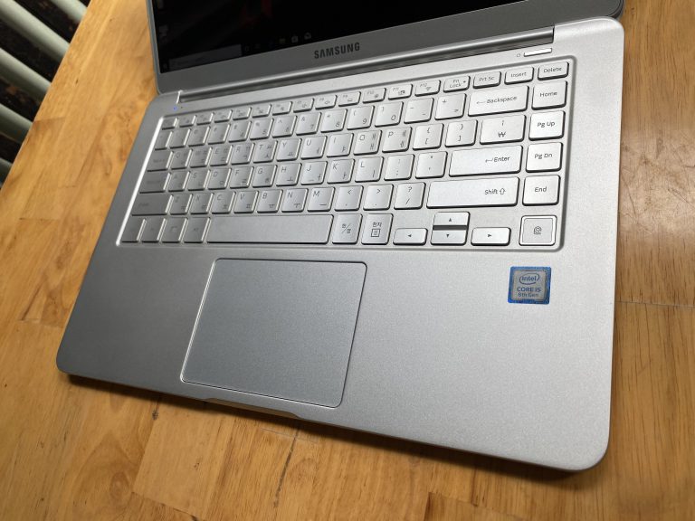 Samsung NT901X5T, i5 – 8250u, 16G, 256G, 15.6in, pin 10h | laptop cũ giá rẻ