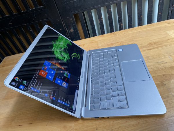 Samsung NT901X5T, i5 – 8250u, 16G, 256G, 15.6in, pin 10h - laptop cũ giá rẻ