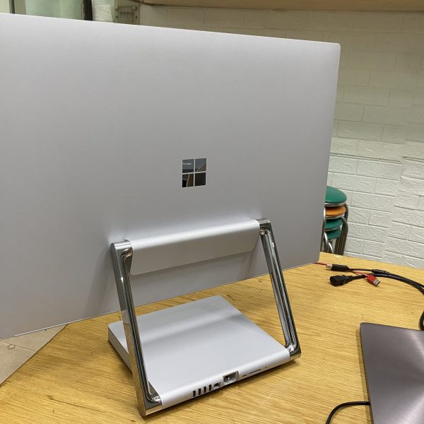 Surface Studio 2, 28in, i7 7820HQ, 32G, ssd 2T, GTX 1070 8G, 5K, Touch ...