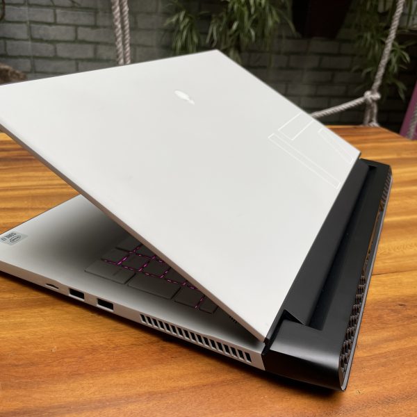 Dell Alienware Area M17 R4, i7 10870H, 16G, ssd 1T, Nvida RTX 3060, 17 ...