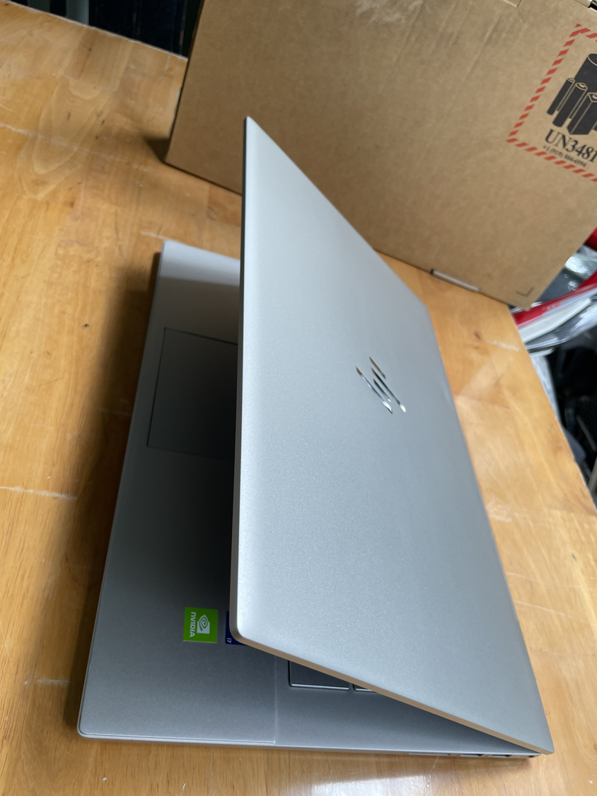 HP ENVY 17t, Core i7 1165G7, 16G, 512G, MX450, 17.3in, Full HD, Touch ...